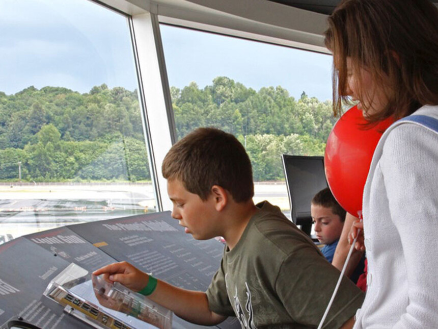 The Tower at Boeing Field | Meer