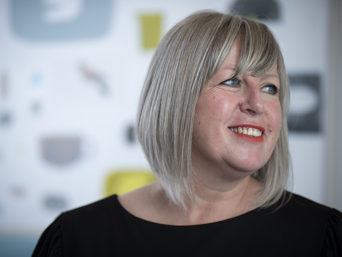 Janine Burrows. Table to tide: a Yorkshire conversation | Meer