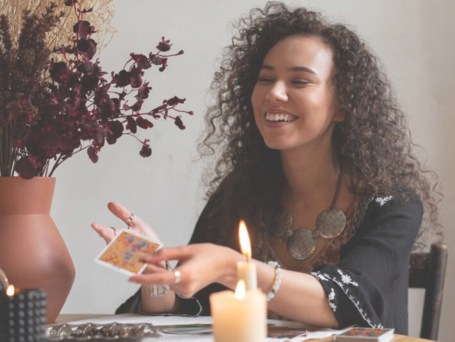 Lunar self-care: aligning with Moon phases | Meer