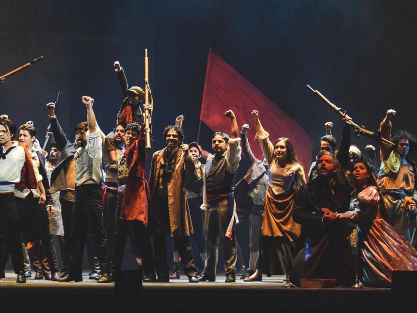 «Los Miserables» alzaron su bandera «Un día más» | Meer