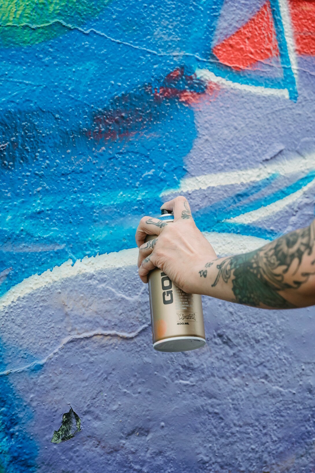 Beyond vandalism: the power and significance of graffiti | Meer
