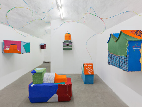 Pascale Marthine Tayou. Update! | Meer