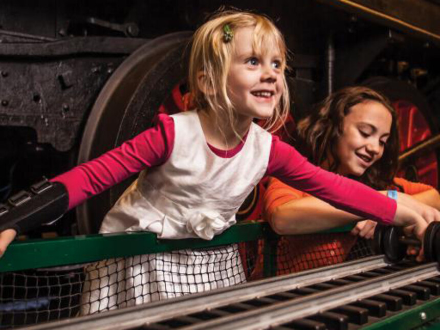 The Train Factory | Meer