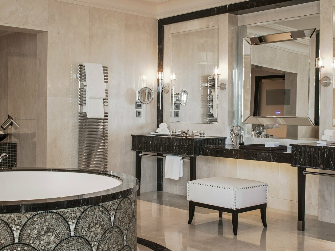 The Largest SPA in Moscow | Meer