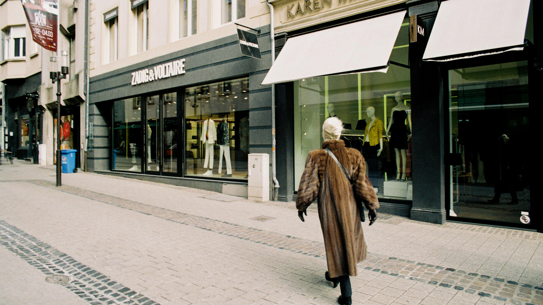 Reading Zadig & Voltaire’s silent shopfront | Meer