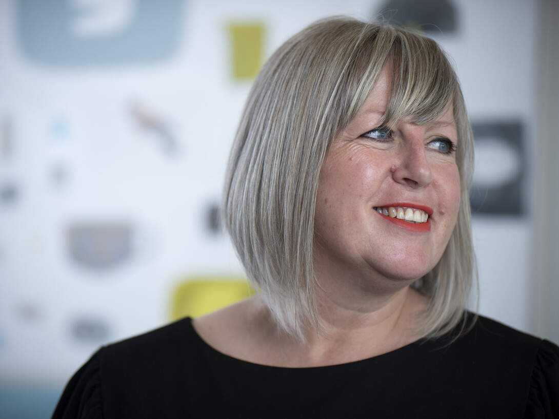 Janine Burrows. Table to tide: a Yorkshire conversation | Meer