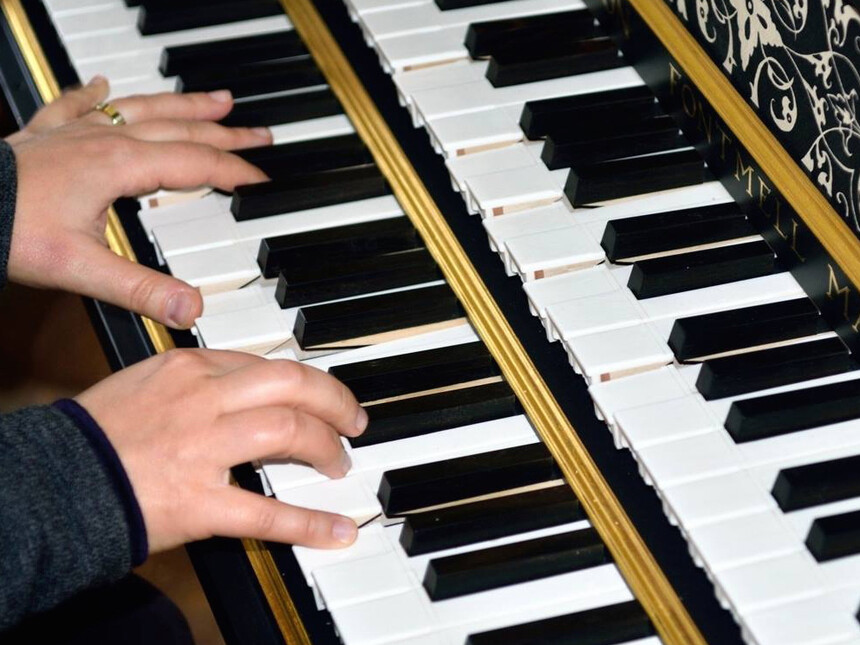 A Dynasty’s Autumn | Meer