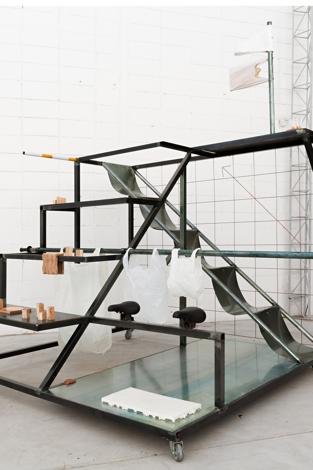 Neïl Beloufa | Meer