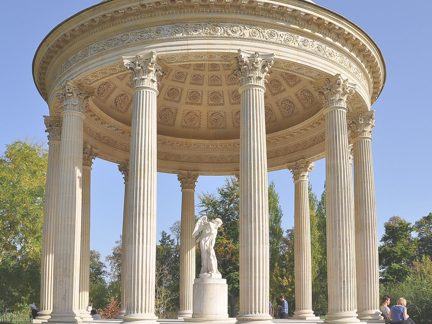 Folly architecture: playful structures, serious art | Meer