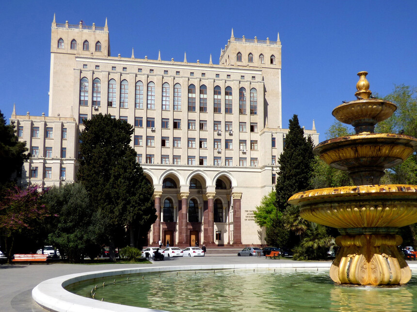 Inventing a national style in Baku | Meer