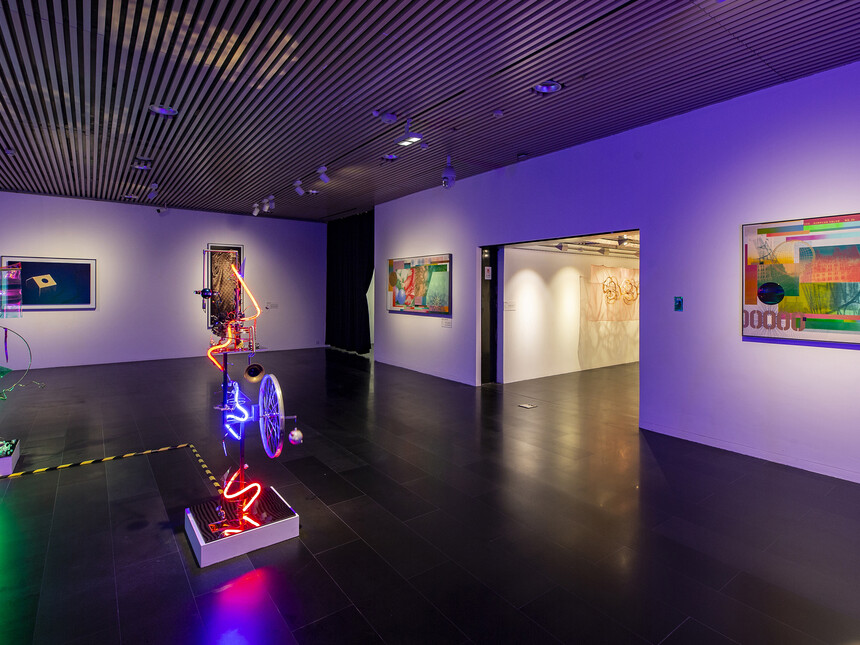 The mirror world: machines, algorithms, and aura | Meer