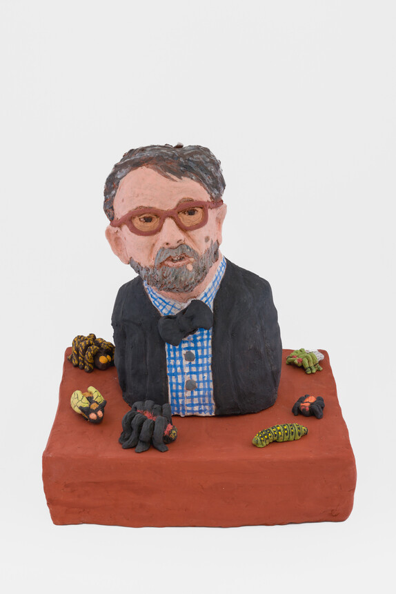 Sally Saul. People & vases | Meer