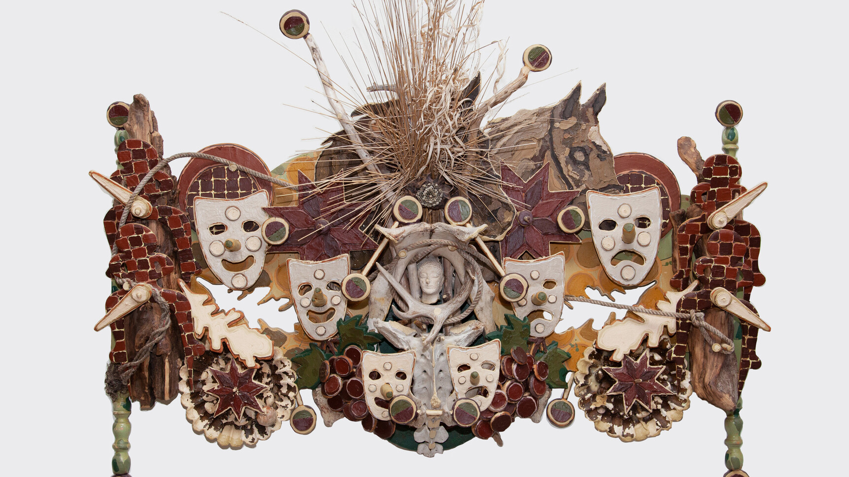 Tyler Macko: beneath bear mountain | Meer