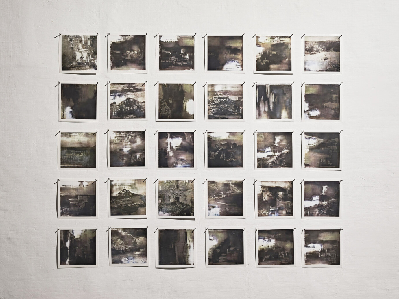 Anna Ridler: working with GANs | Meer