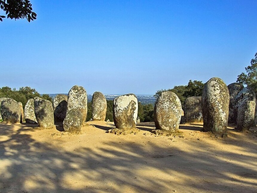 O Cromeleque dos Almendres | Meer