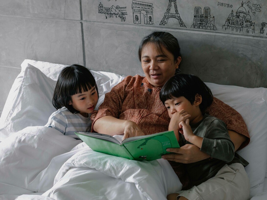 Filipinos and the 'mano' | Meer