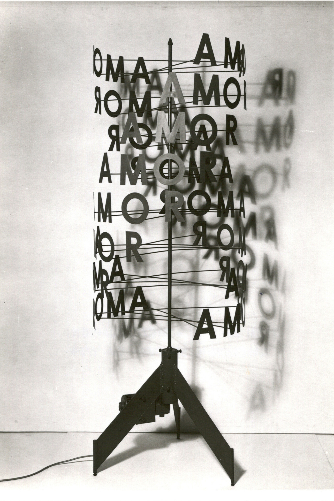 Ken Cox: Poetry Machines | Meer