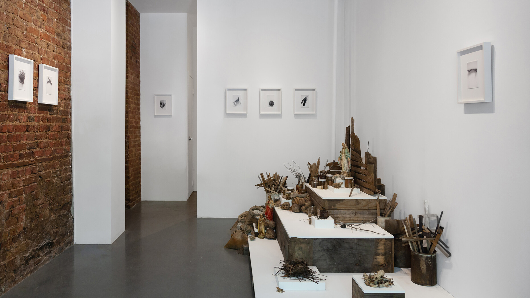 Drew Conrad. Shake Them Ghosts | Meer