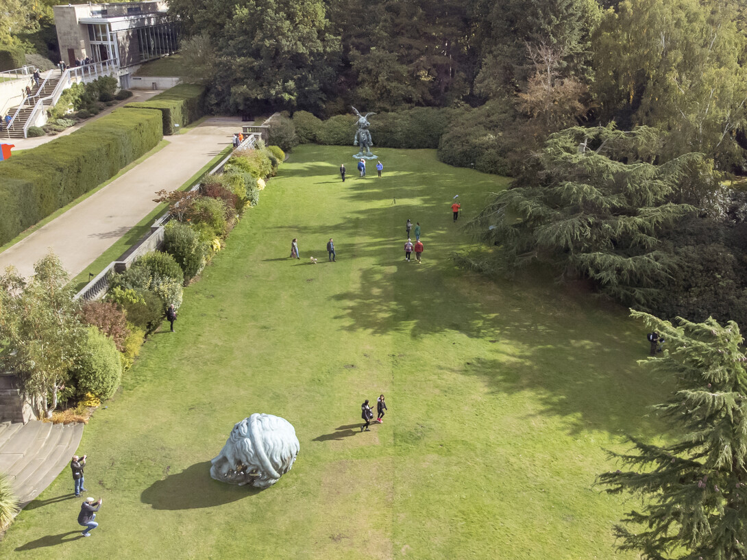 Daniel Arsham. Relics in the landscape | Meer