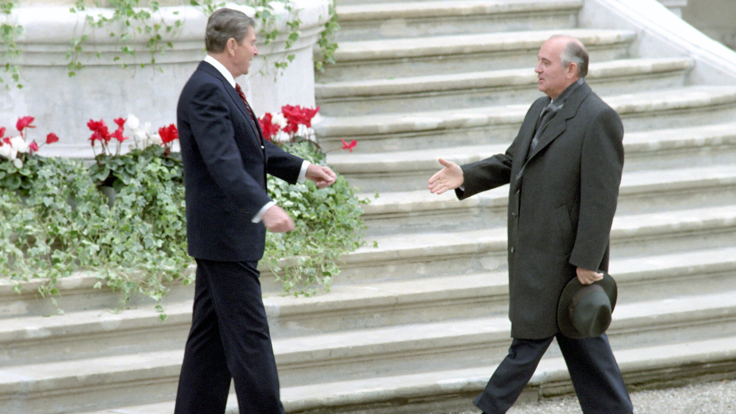 Why Gorbachev hugged me | Meer