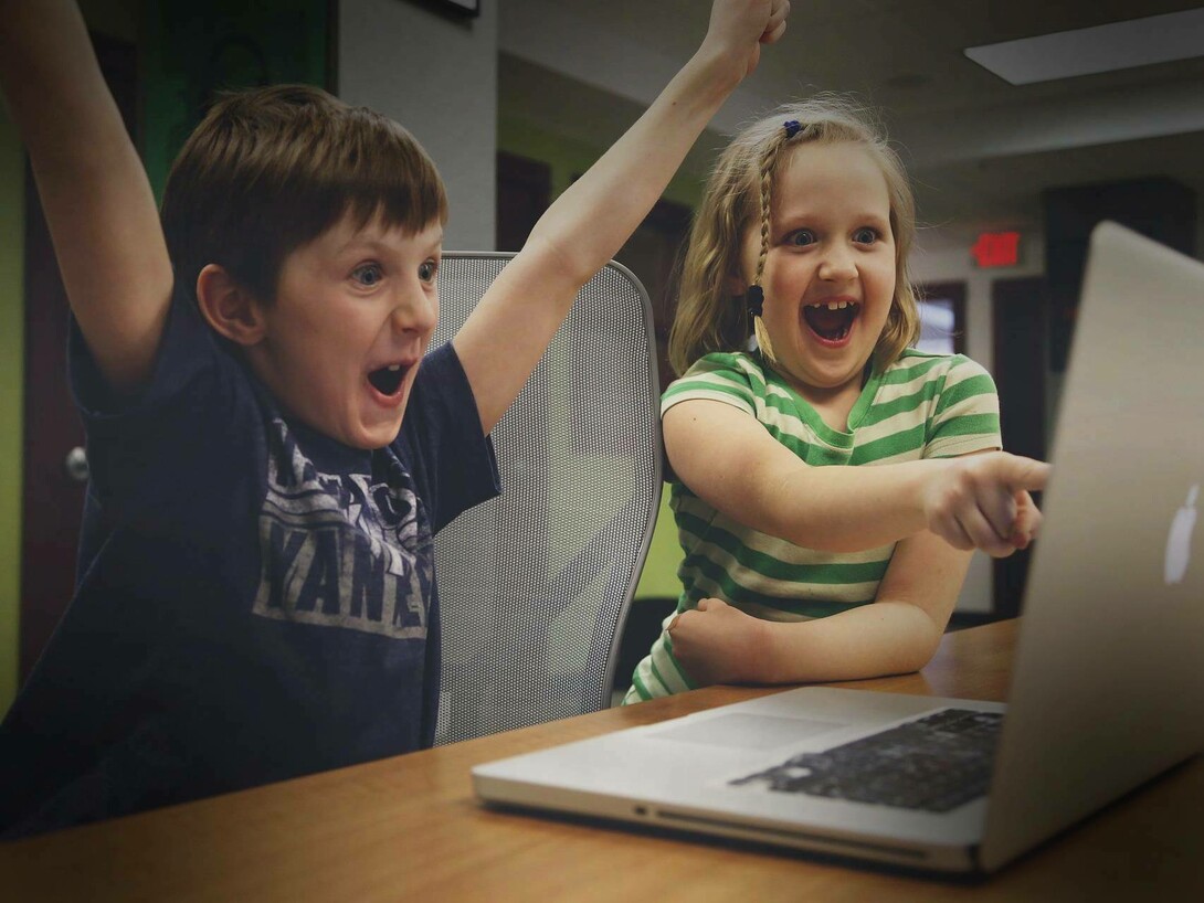 Progress? We can’t even manage dot-to-dot | Meer