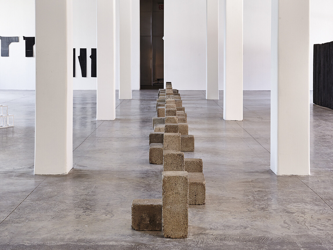 Sol LeWitt. Structures, 1965-2007 | Meer