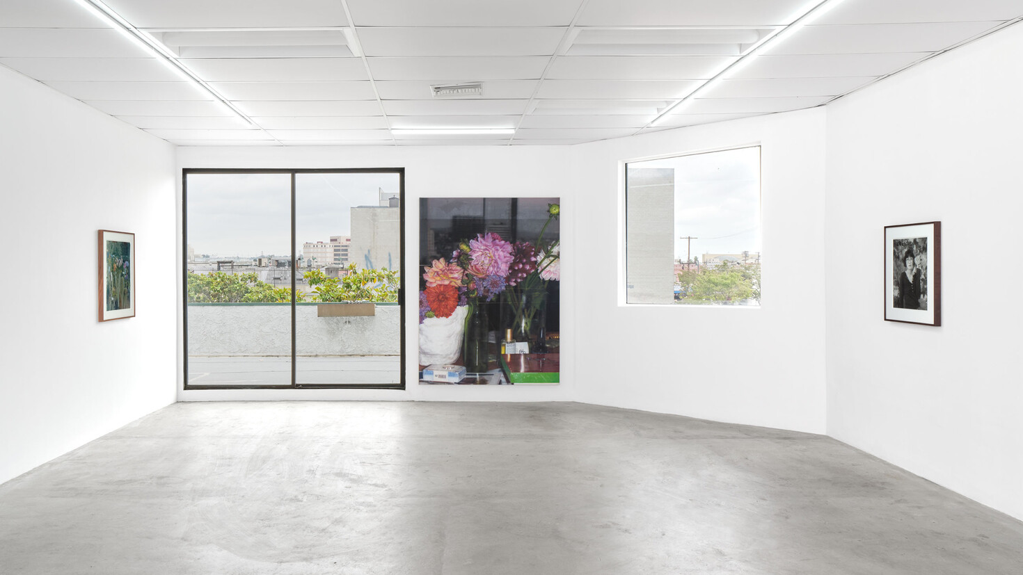 Juliana Halpert and Parker Ito. Au jus | Meer