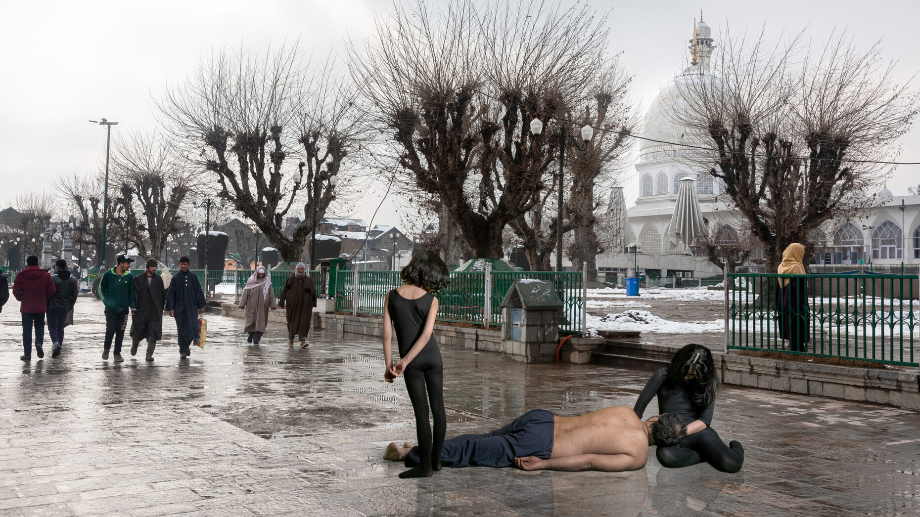 Six stations of a life pursued | Meer