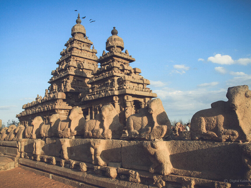 The Seventh Pagoda of Marco Polo | Meer