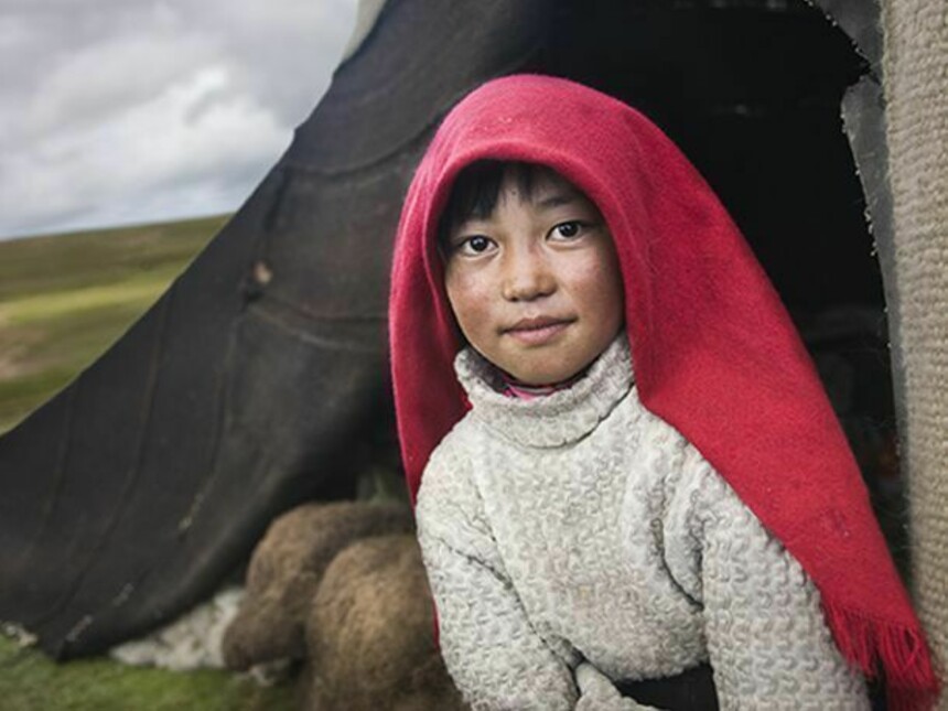 Phil Borges. Tibet - Culture on the edge | Meer