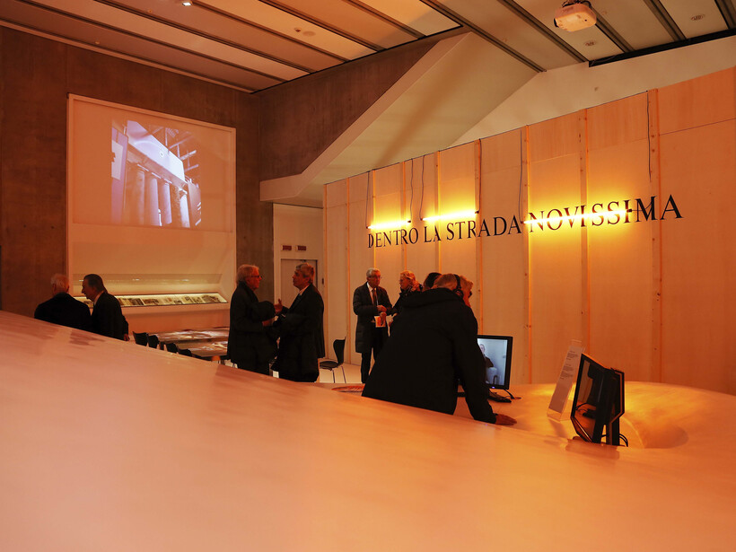 Dentro la Strada Novissima | Meer