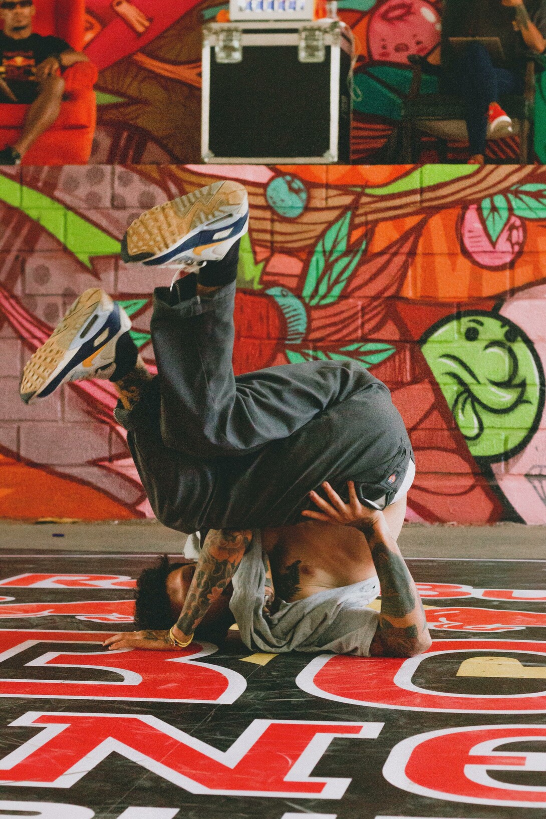 Beyond vandalism: the power and significance of graffiti | Meer