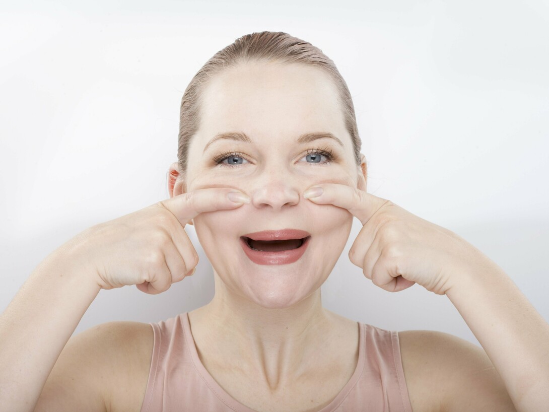 Anti-Aging Facial Exercises | Meer