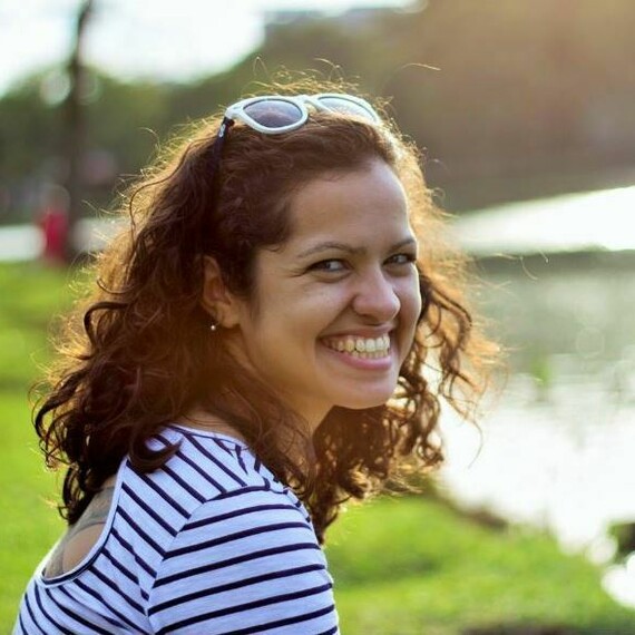 Ellen Maria Vasconcellos | Meer