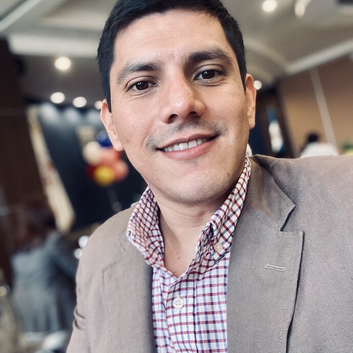 Miguel Cordero Monzón | Meer