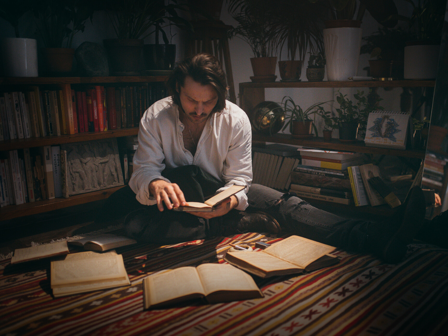 Visión futurista de un poeta militante | Meer