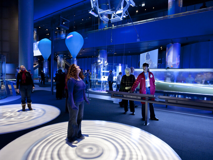 Science Storms. Courtesy of Museum of Science and Industry | Museum of ...