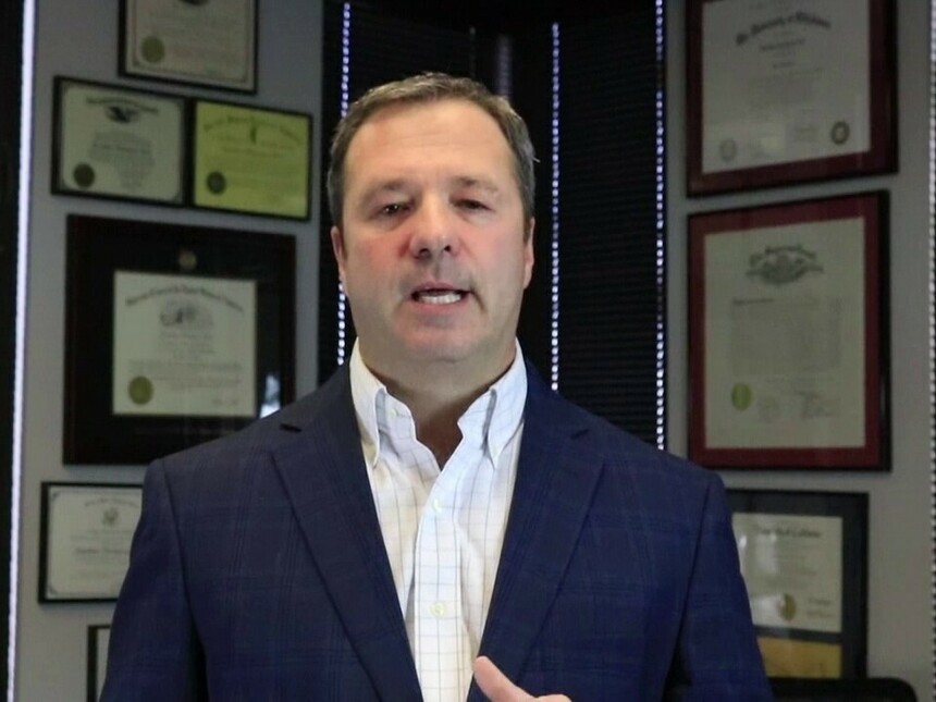 So, lawyers sit and chat like regular people too? | Meer