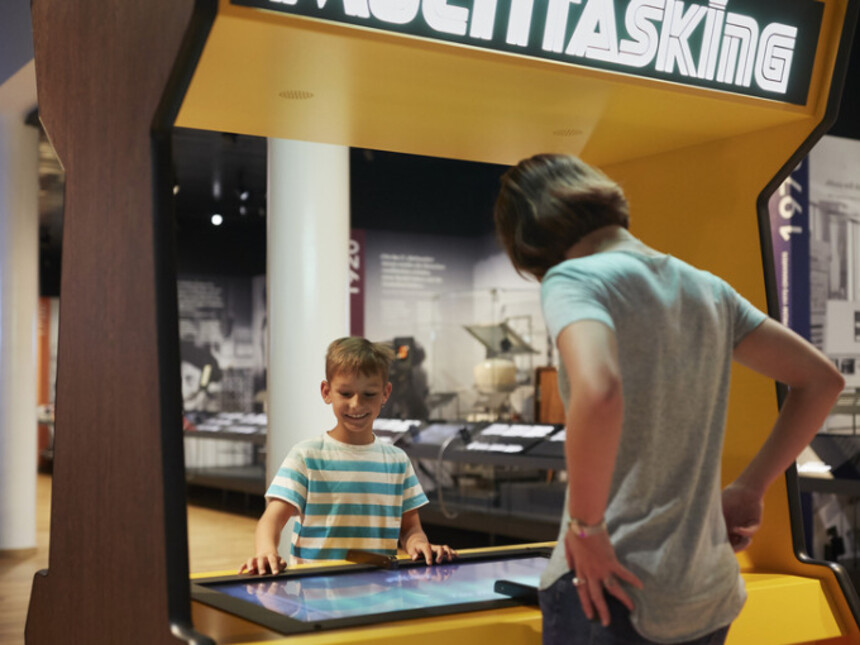 The NEW Museum of Communication | Meer