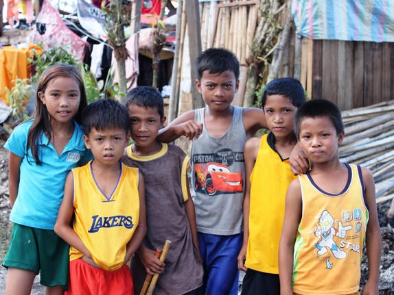 Bringing back Filipino games | Meer