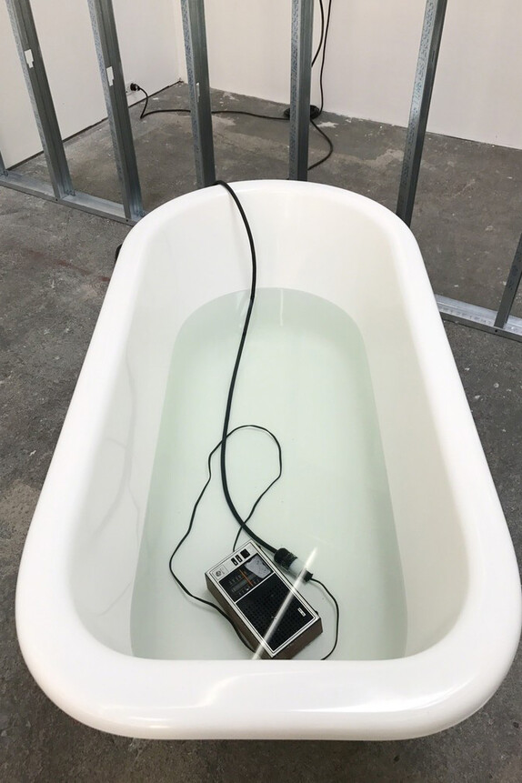 Matthew McCaslin's Place to Put It | Meer