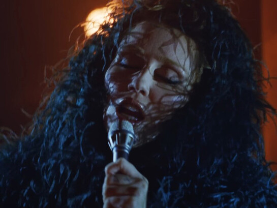 Something beautiful: Miley Cyrus’s boldest statement | Meer