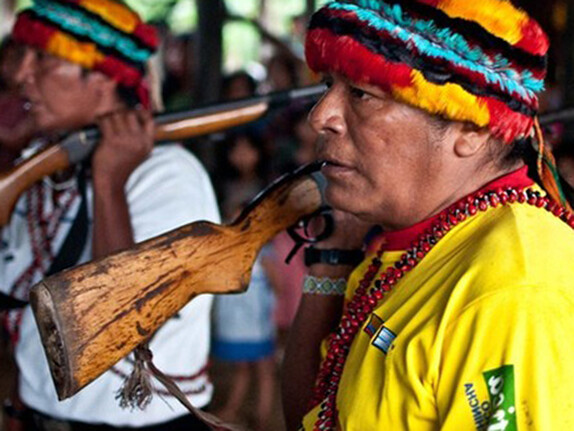 The Achuar in Oil Country | Meer