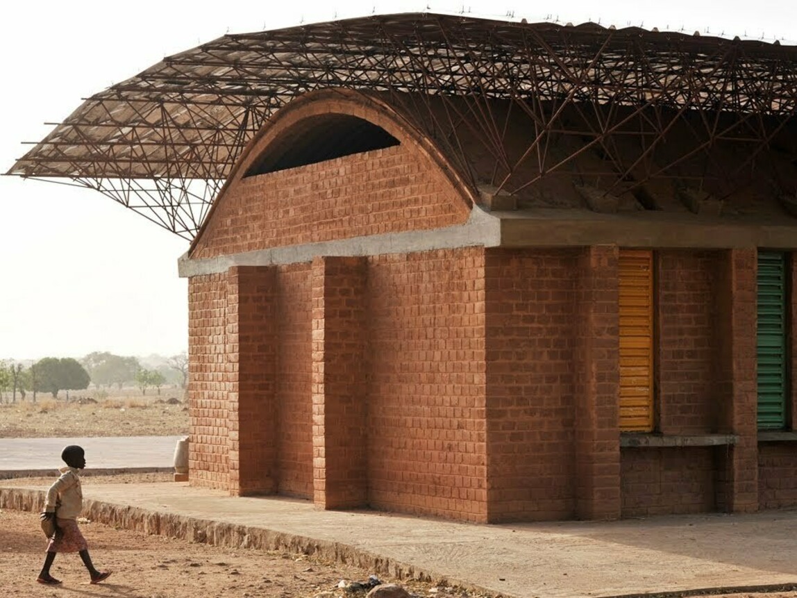 Francis Kéré alla biennale di architettura di Venezia 2023 | Meer