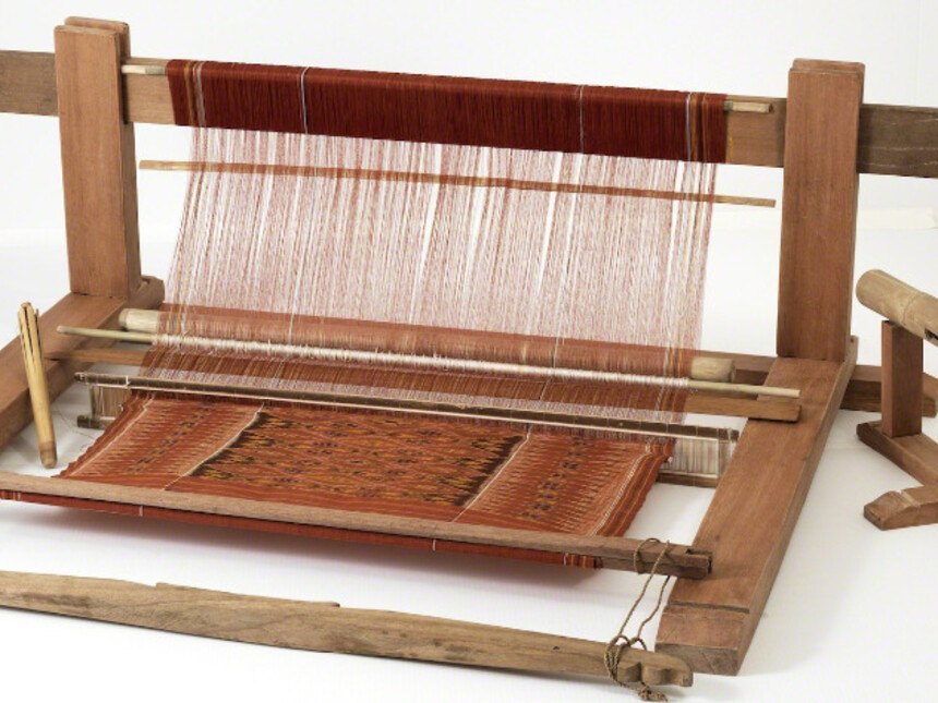 Fabricating Power with Balinese Textiles | Meer