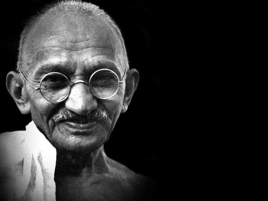 Gandhi vs. Contemporary Leaders | Meer