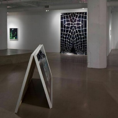 Kelly Barrie. Parallel Play | Meer