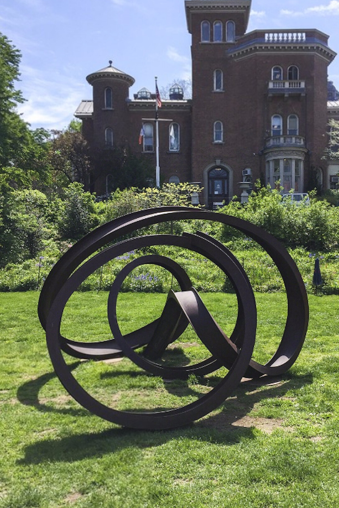 Monumental works by Carole Eisner | Meer