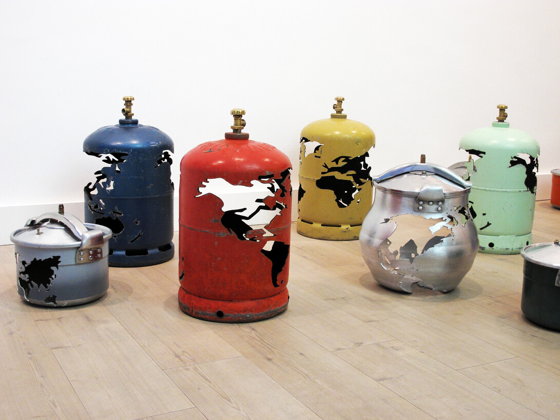 Batoul S’Himi. World Under Pressure | Meer