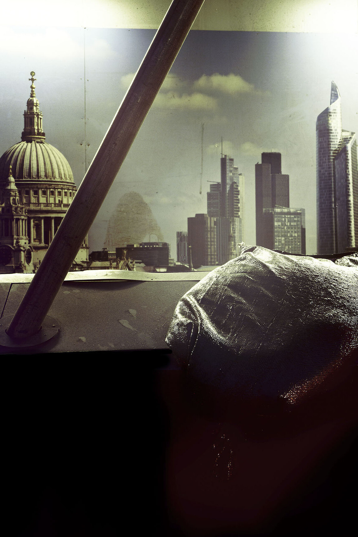 Rut Blees Luxemburg. London Dust | Meer